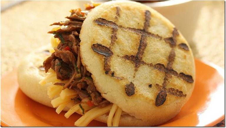🇨🇴 🇻🇪Diferencias entre la arepa colombiana y venezolana - Diferencias.es
